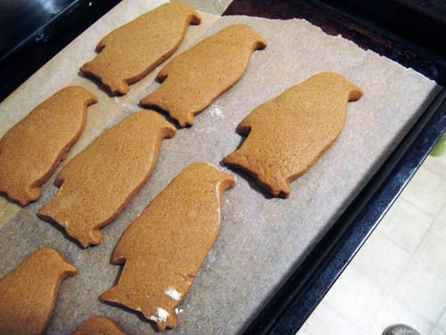 Gingerbread Penguins – Take a Megabite