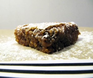 Julienne’s Graham Cracker Chewy Bars – Take a Megabite