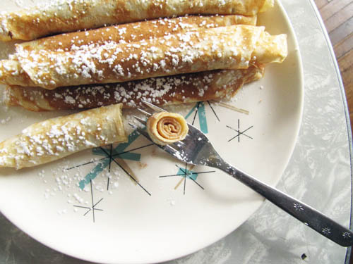 Swedish Pancakes {roll-em-ups} – Take a Megabite