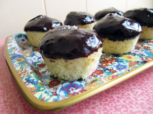 Olive Oil Mini Muffins with Dark Chocolate & Sea Salt – Take a Megabite