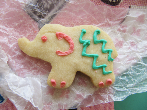 Shortbread Elephants – Take a Megabite