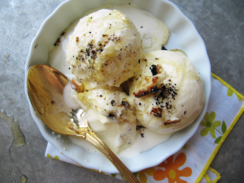 Salted Honey Toast Ice Cream – Take a Megabite