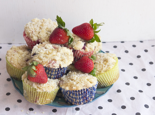 Berry Buckle Muffins – Take a Megabite
